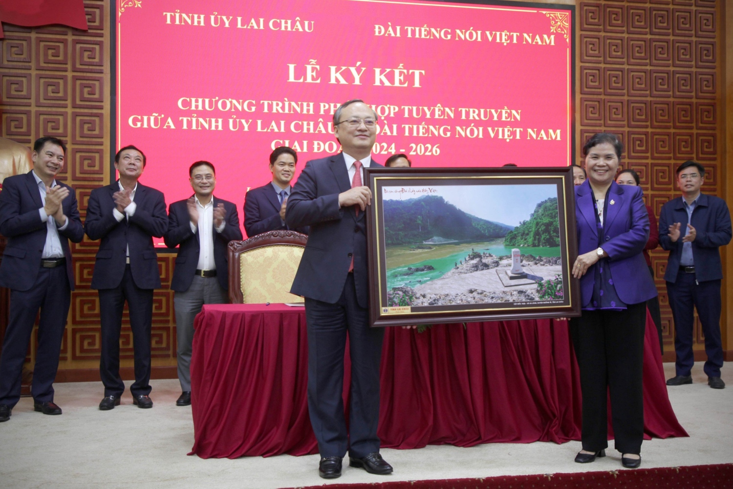 Ký kết Chương trình phối hợp tuyên truyền giữa Tỉnh ủy Lai Châu và VOV